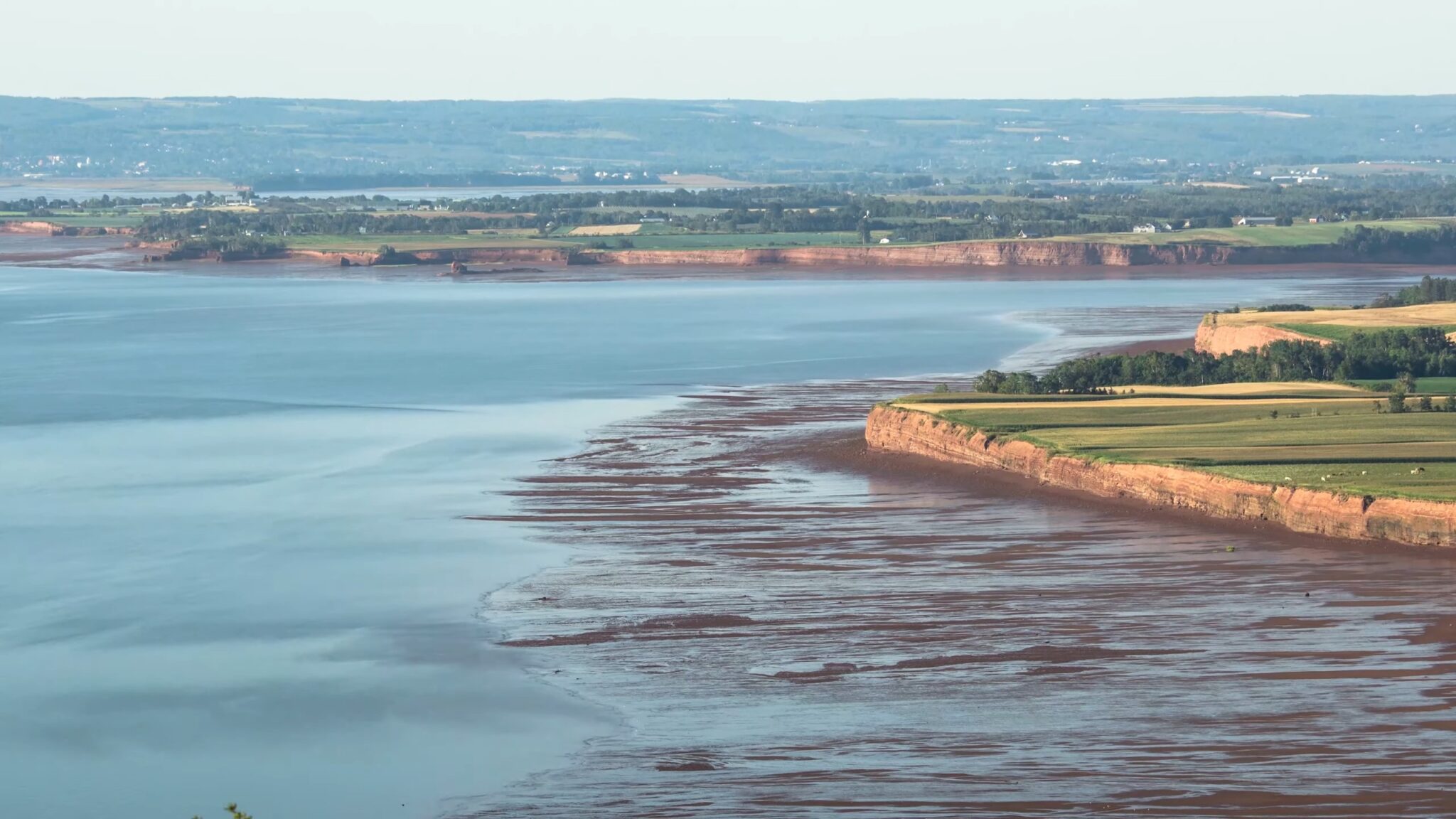 What Causes the Tidal Bore in Moncton? - Bay of Fundy Tourism